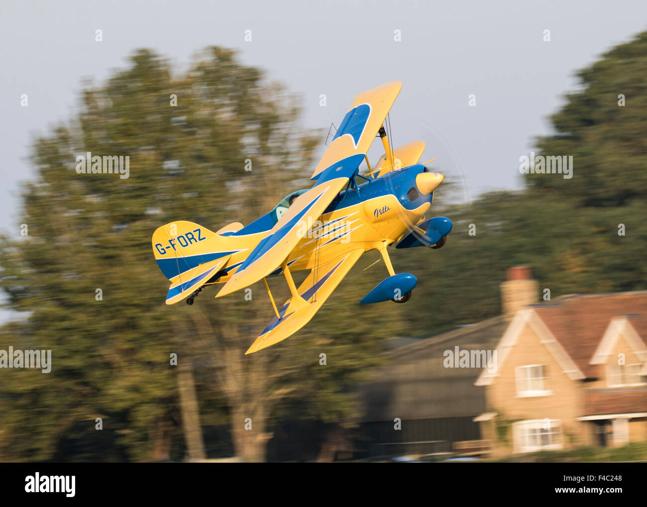 Aerobatic Biplane High Resolution Stock Photography and Images - Alamy