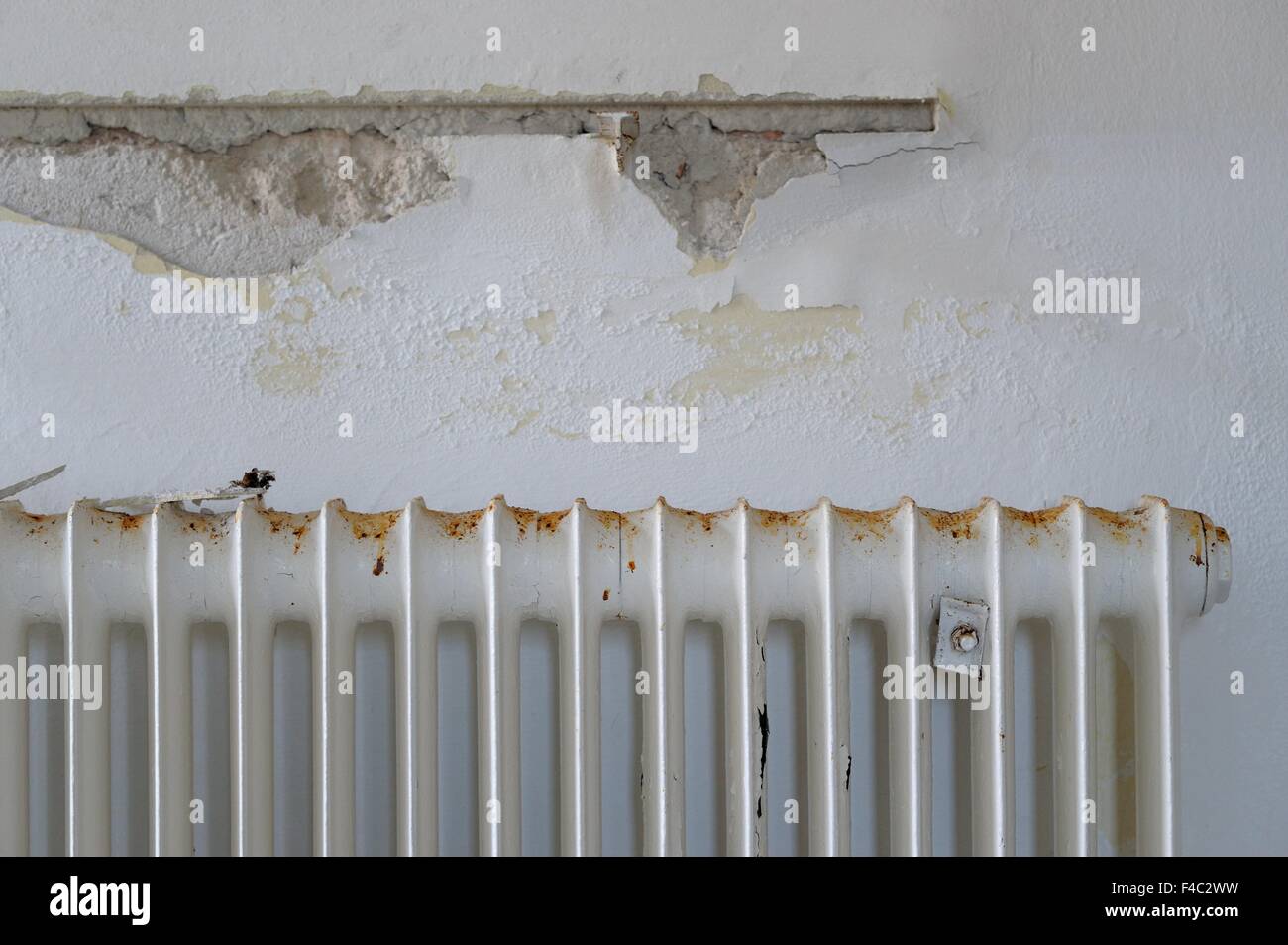 Old heater hi-res stock photography and images - Alamy