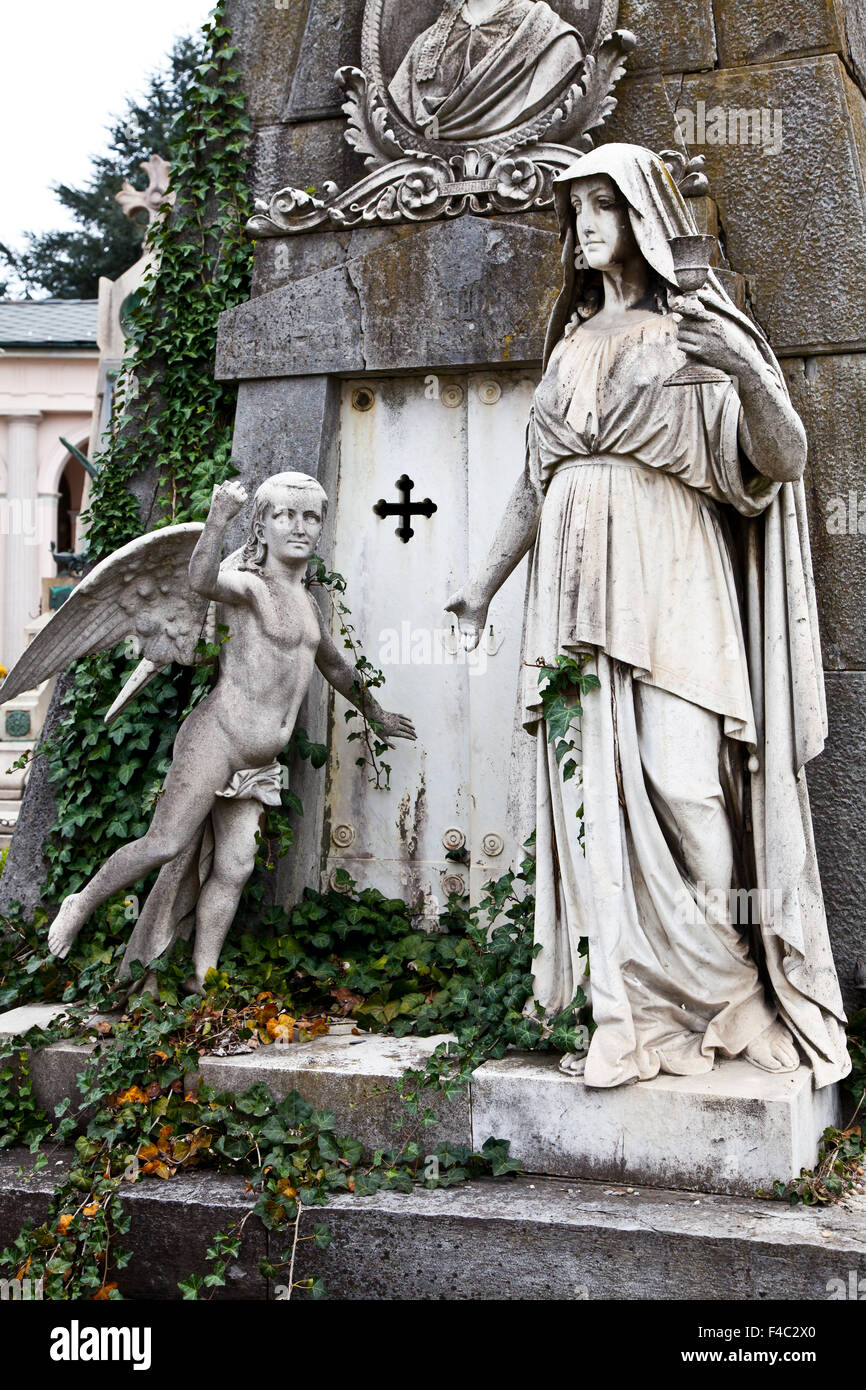 Cemetery architecture - Europe Stock Photo - Alamy
