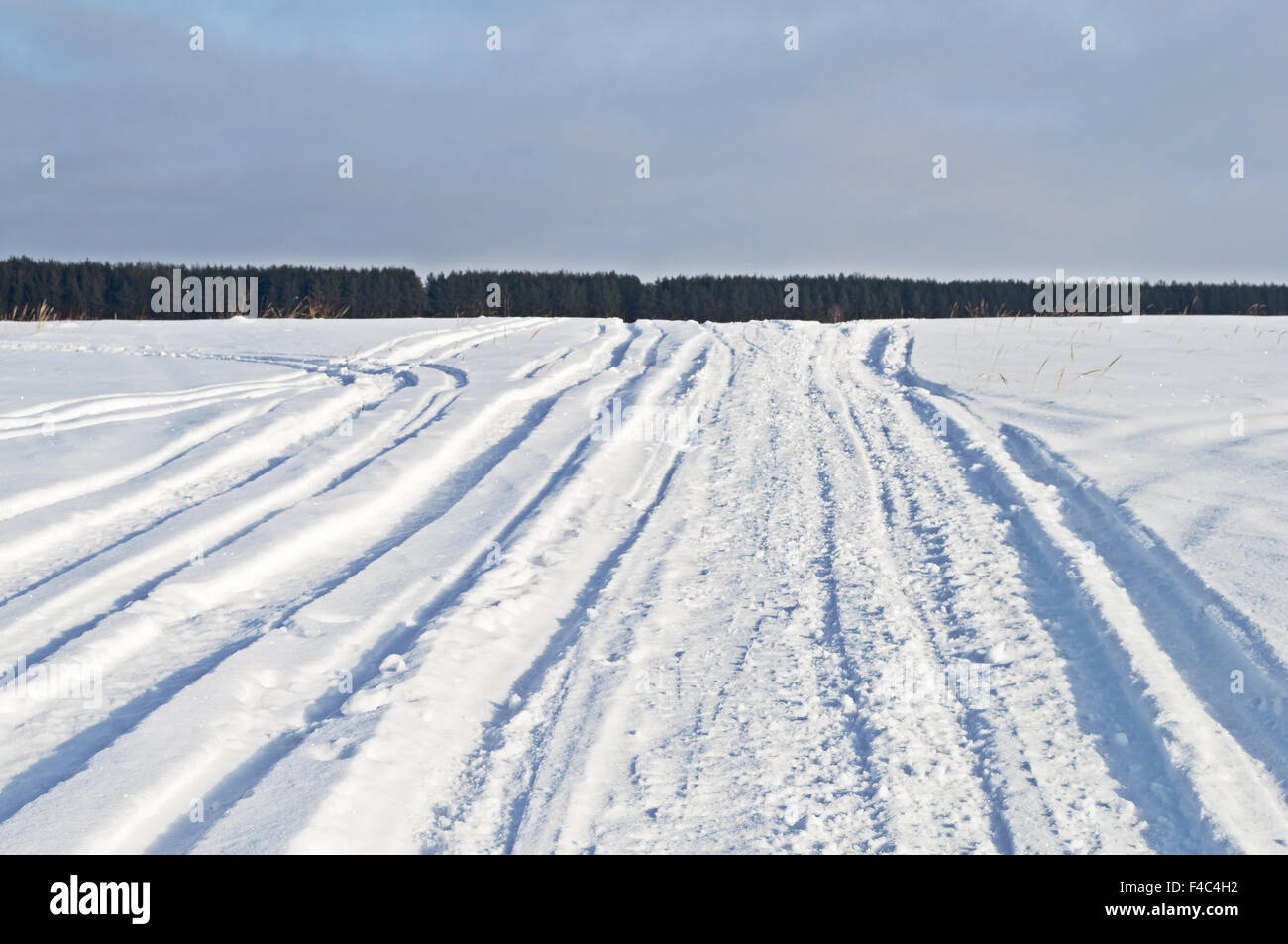 Hillside track hi-res stock photography and images - Alamy