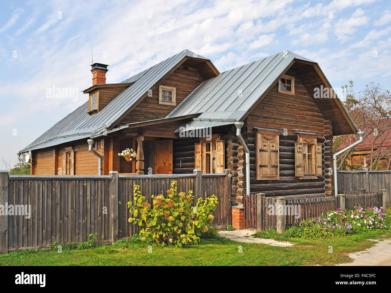 Closed closed house hi-res stock photography and images - Alamy