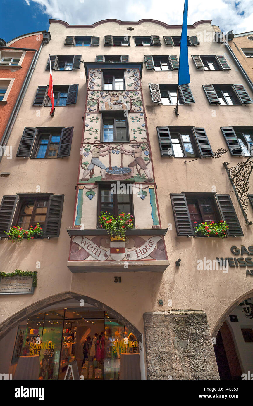 Hotel Weißes Kreuz with decorative multi-storey bay window from 1465 ...