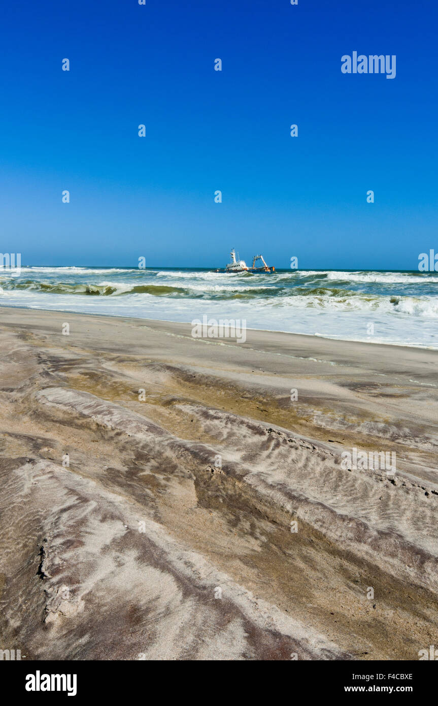 Shipwreck, Skeleton Coast, Namib Desert, Namibia Stock Photo - Alamy