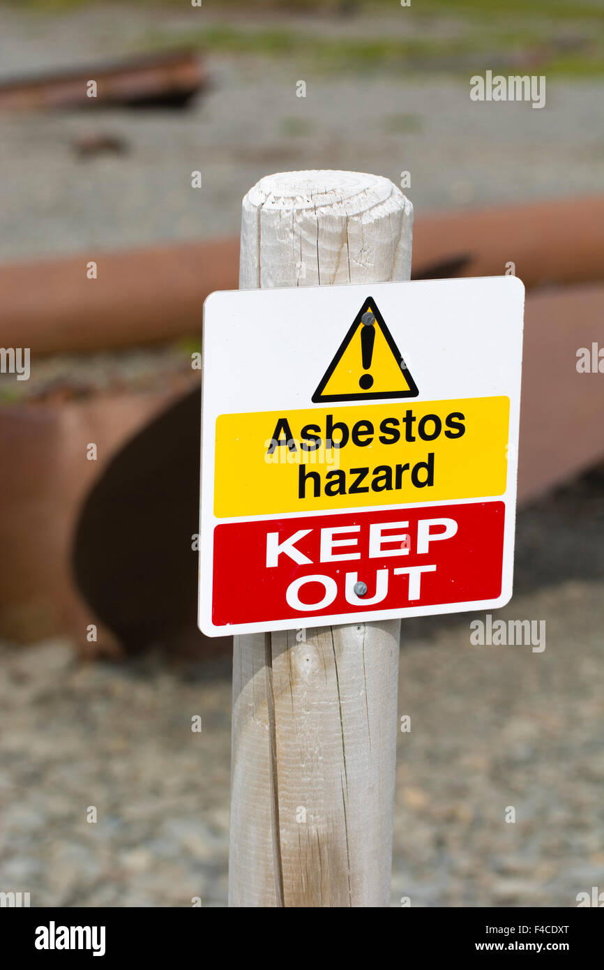 Asbestos hazard warning sign hi-res stock photography and images - Alamy