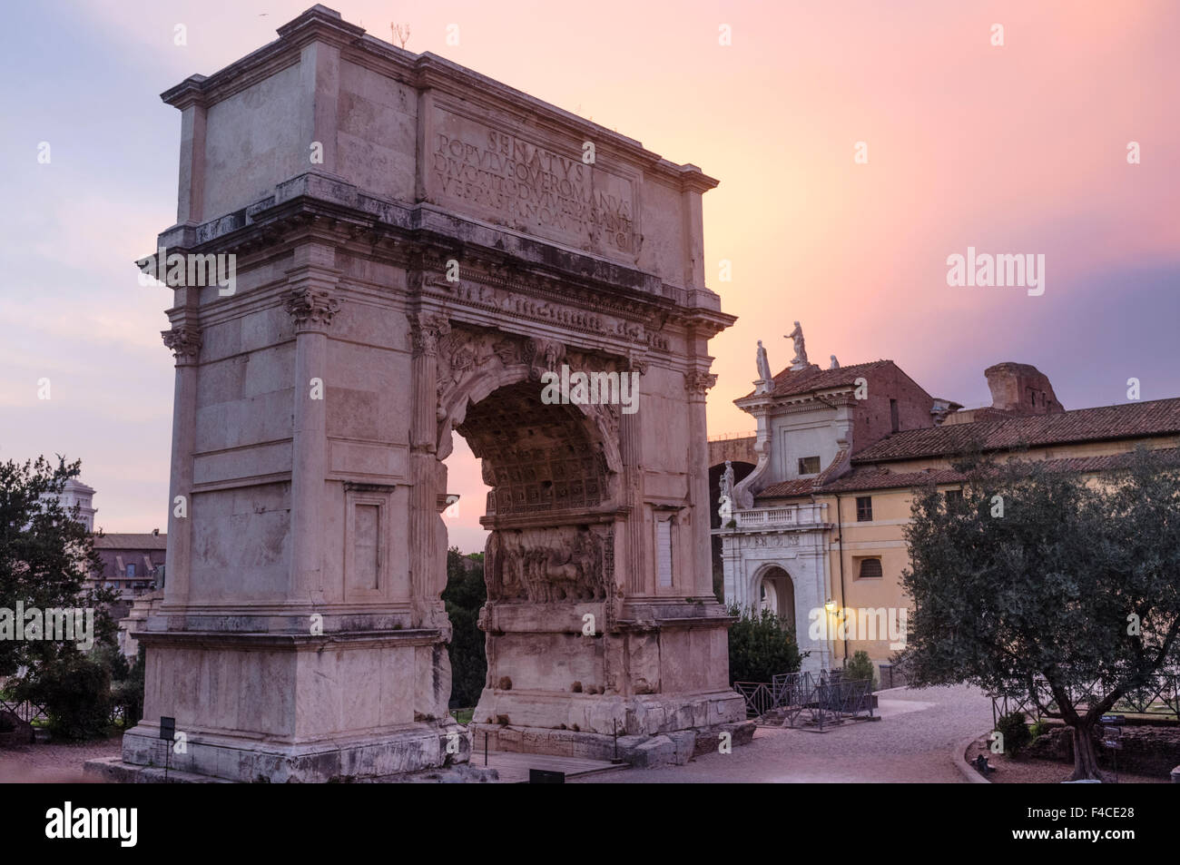 Arch of Titus at sunset. Via Sacra,Rome, Italy Stock Photo - Alamy