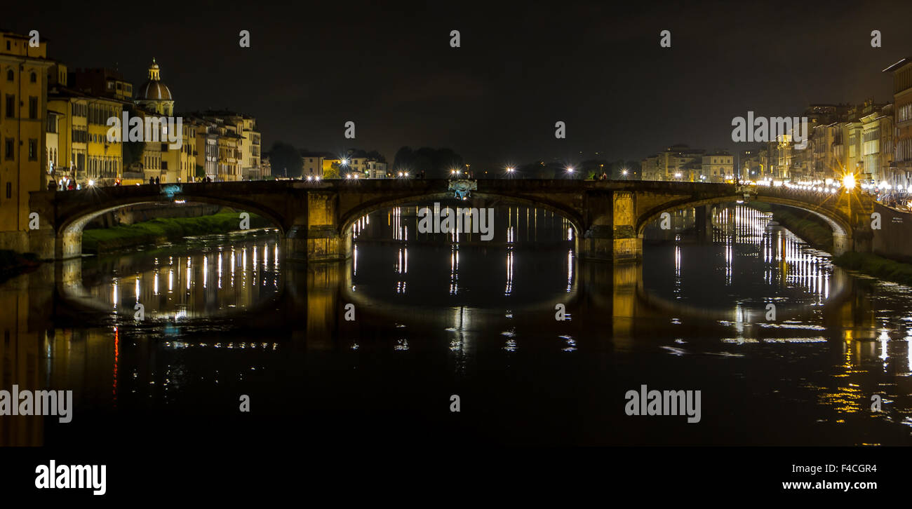 Bridge over arno river hi-res stock photography and images - Alamy