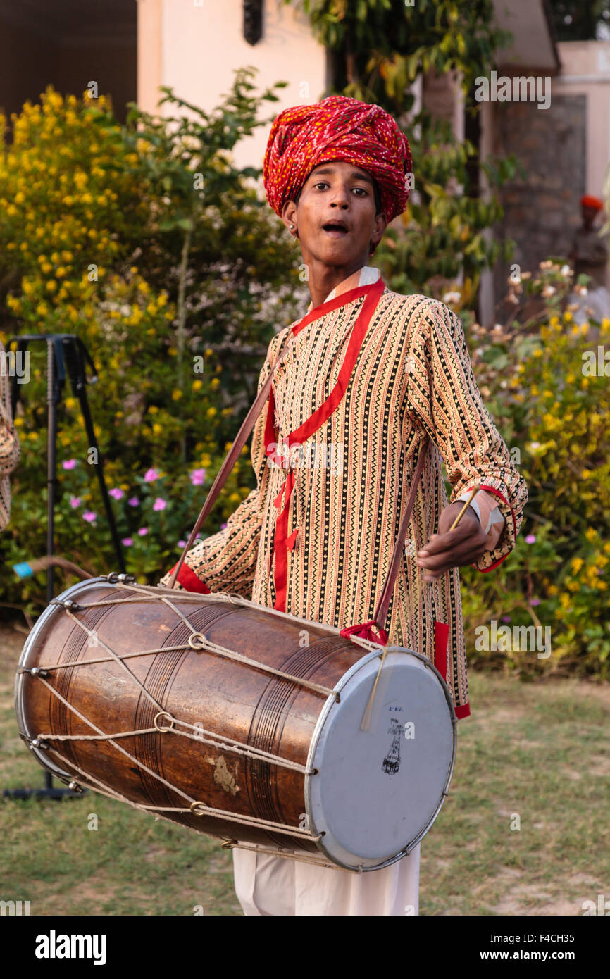 Child playing drum hi-res stock photography and images - Alamy