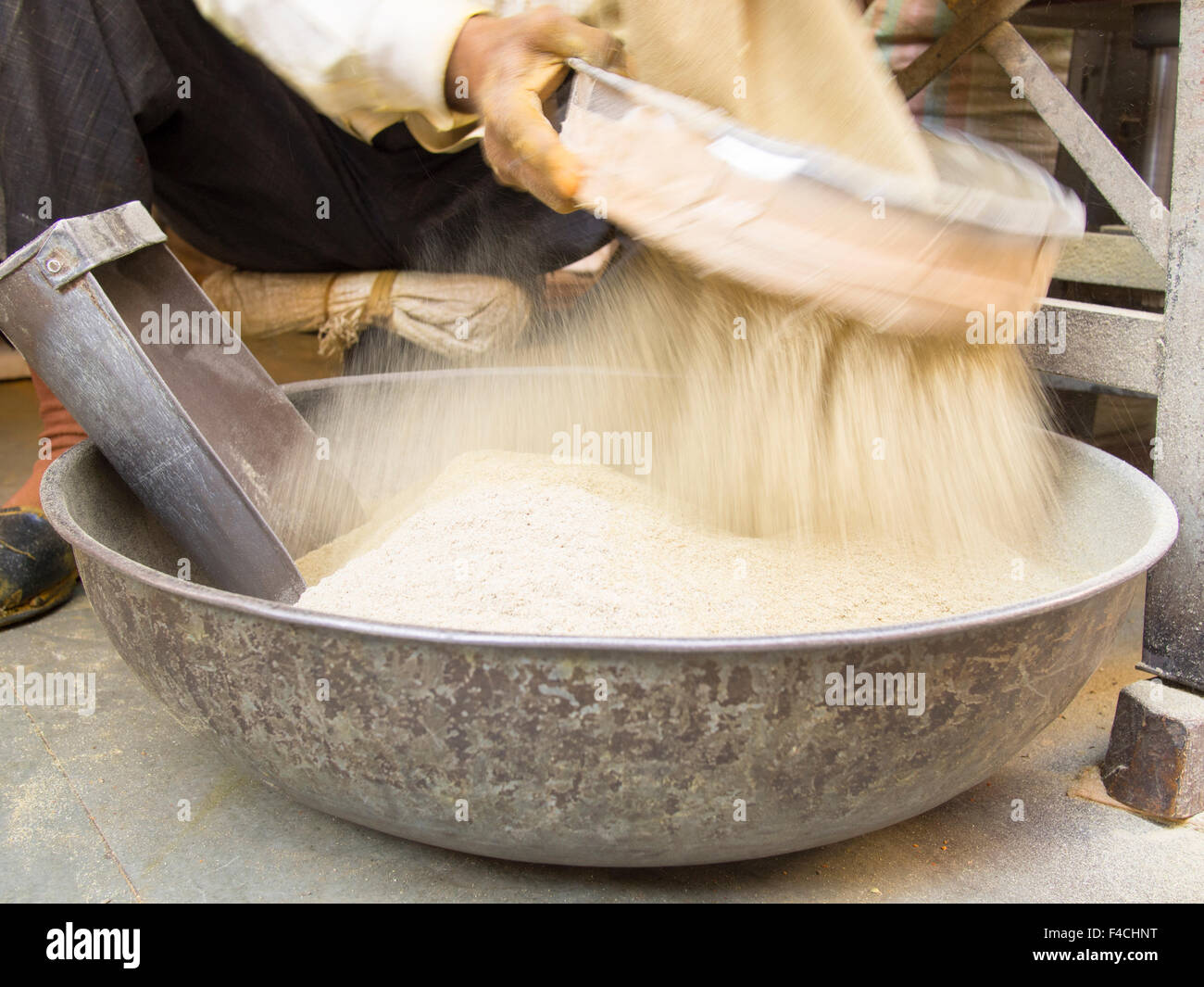 Sifting flour through a sieve, Jaipur, Rajasthan, India Stock Photo - Alamy