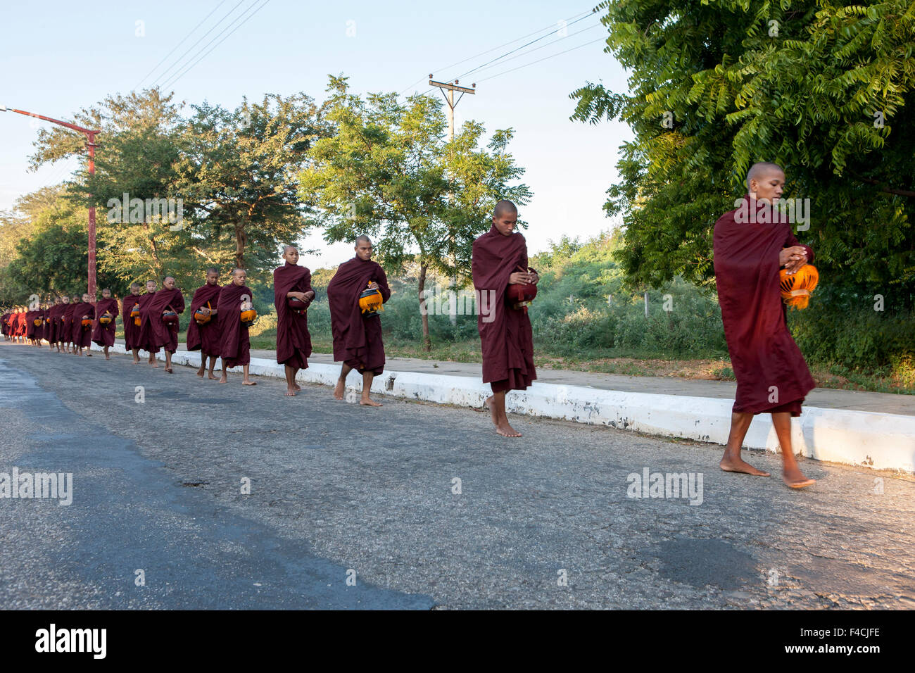 Buddhist Monks. Inle Lake. Myanmar Stock Photo - Alamy