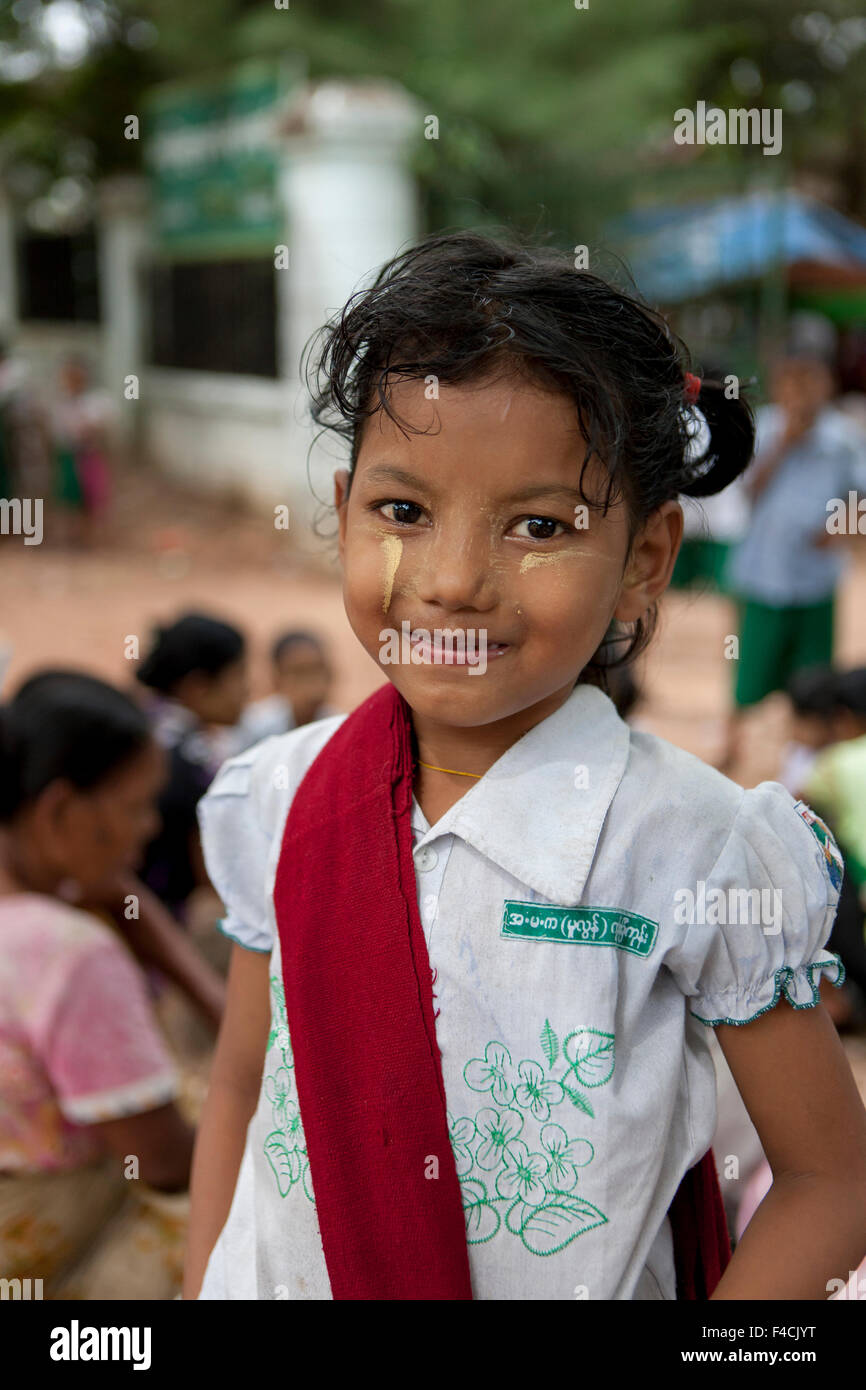 Myanmar school girl hi-res stock photography and images - Alamy