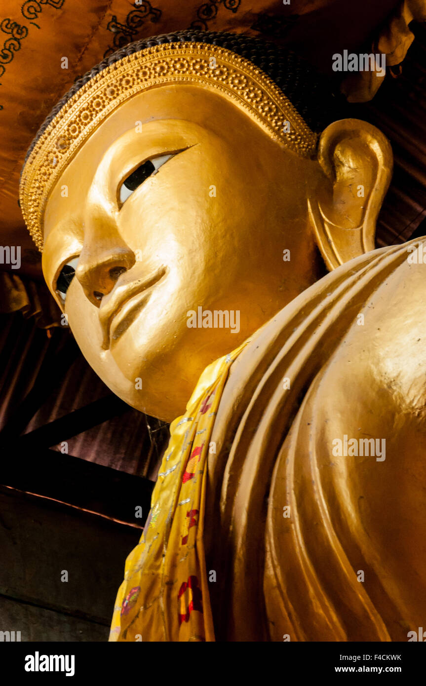 Gold Buddha Head from below Stock Photo - Alamy