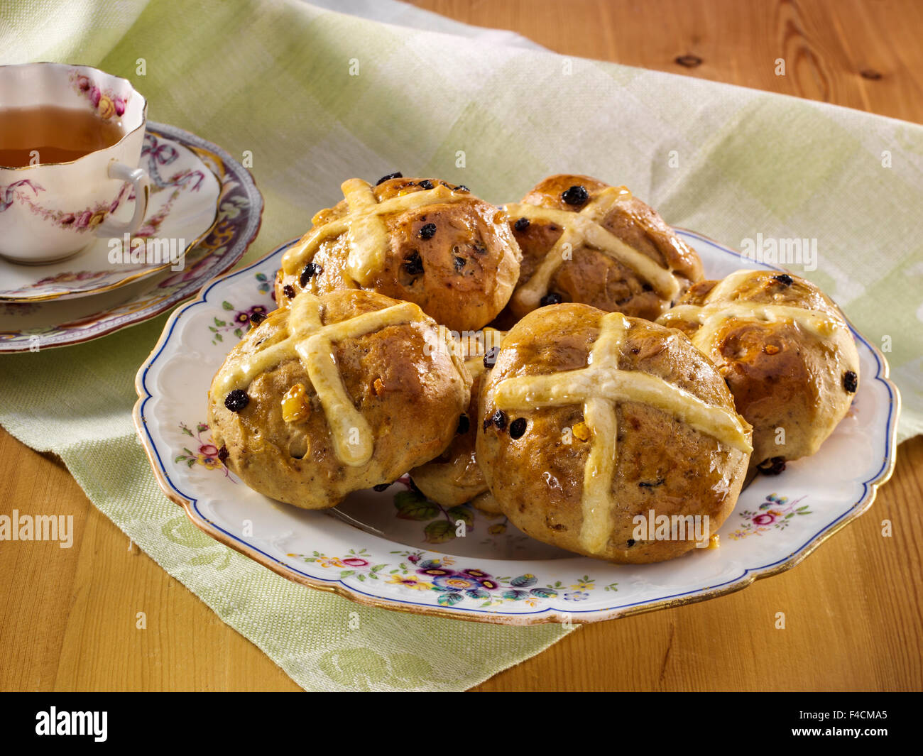 Hot cross buns hi-res stock photography and images - Alamy