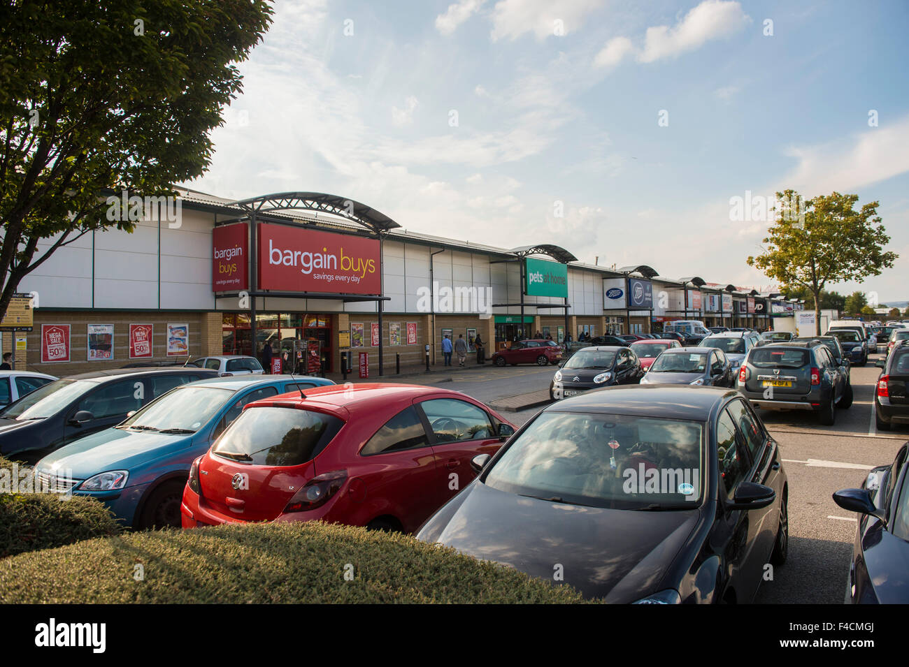 GV's , retail units and shoppers at GV's , retail units and shoppers at ...