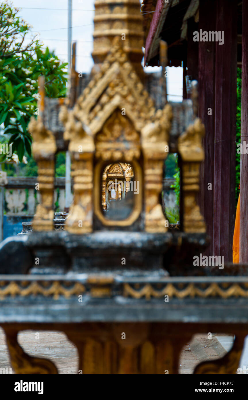 Beautiful small temple hi-res stock photography and images - Alamy