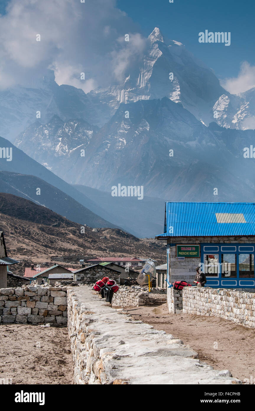 Street in Pheriche, Nepal Stock Photo - Alamy