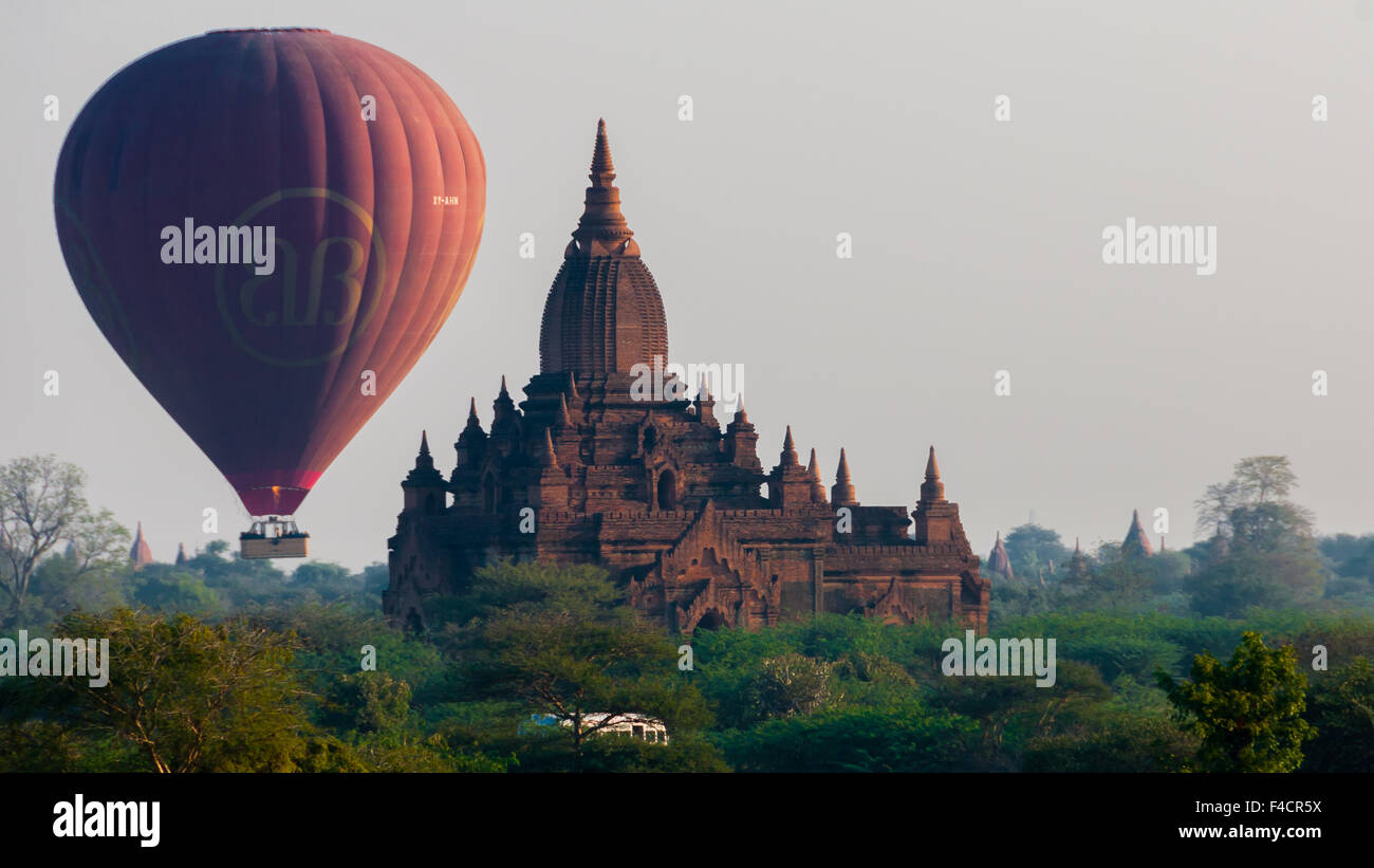 Bagan myanmar hot air balloon hi-res stock photography and images - Alamy