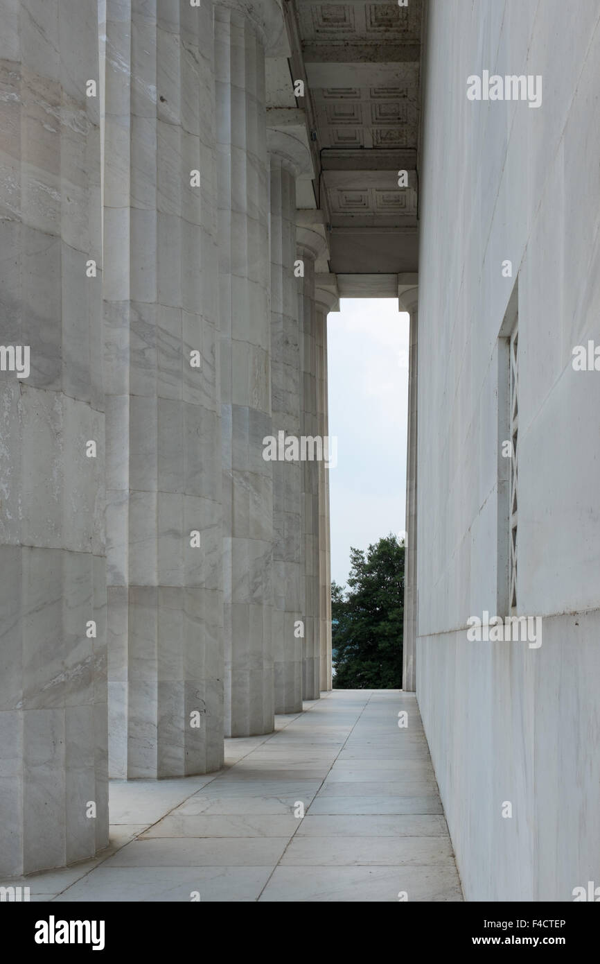 The columns of the Lincoln Memorial in Washington DC Stock Photo - Alamy