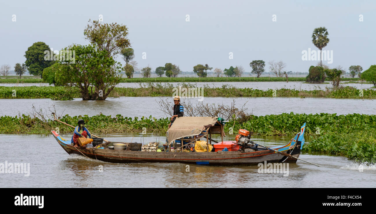 Cambodia, Tonle Sap River. Small boat Stock Photo - Alamy