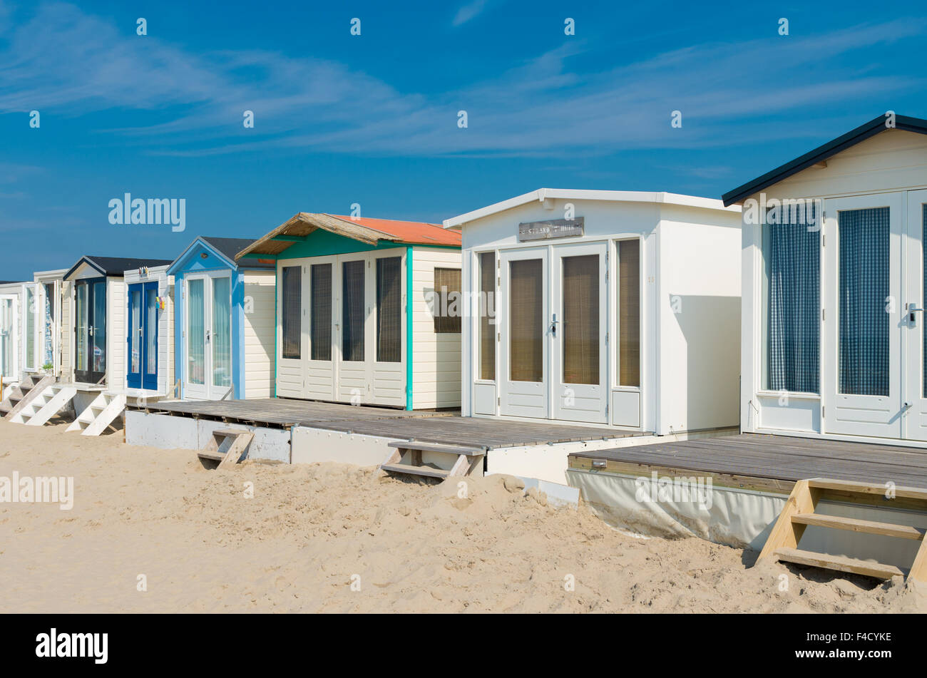 Bathing houses hi-res stock photography and images - Alamy