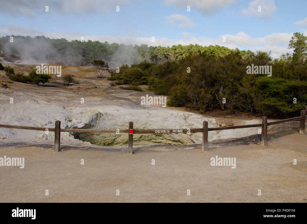 New Zealand, Rotorua, Taupo Volcanic Zone. Waiotapu (Maori for Sacred ...