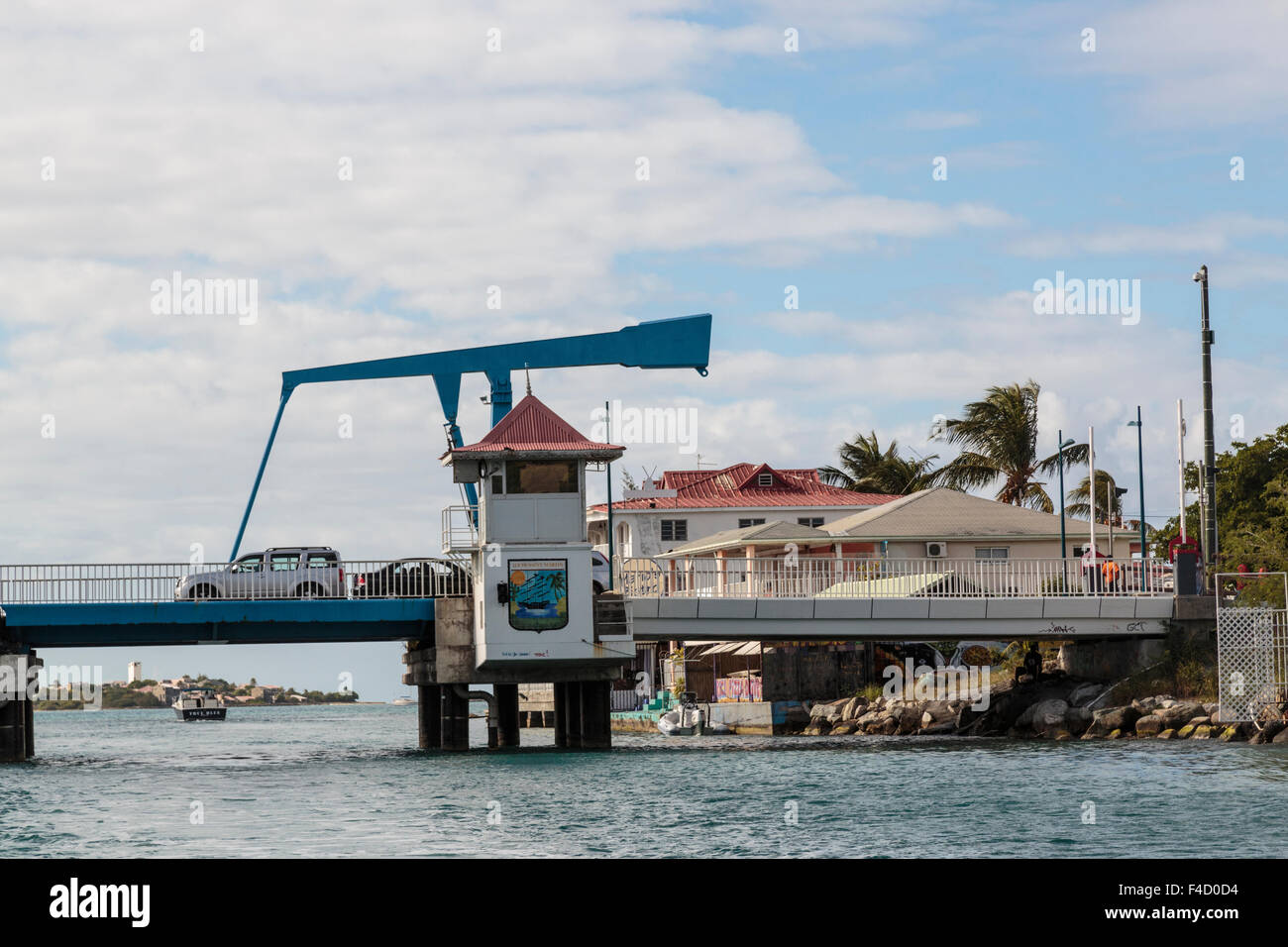 Caribbean, Anguilla. Cars going over drawbridge Stock Photo - Alamy