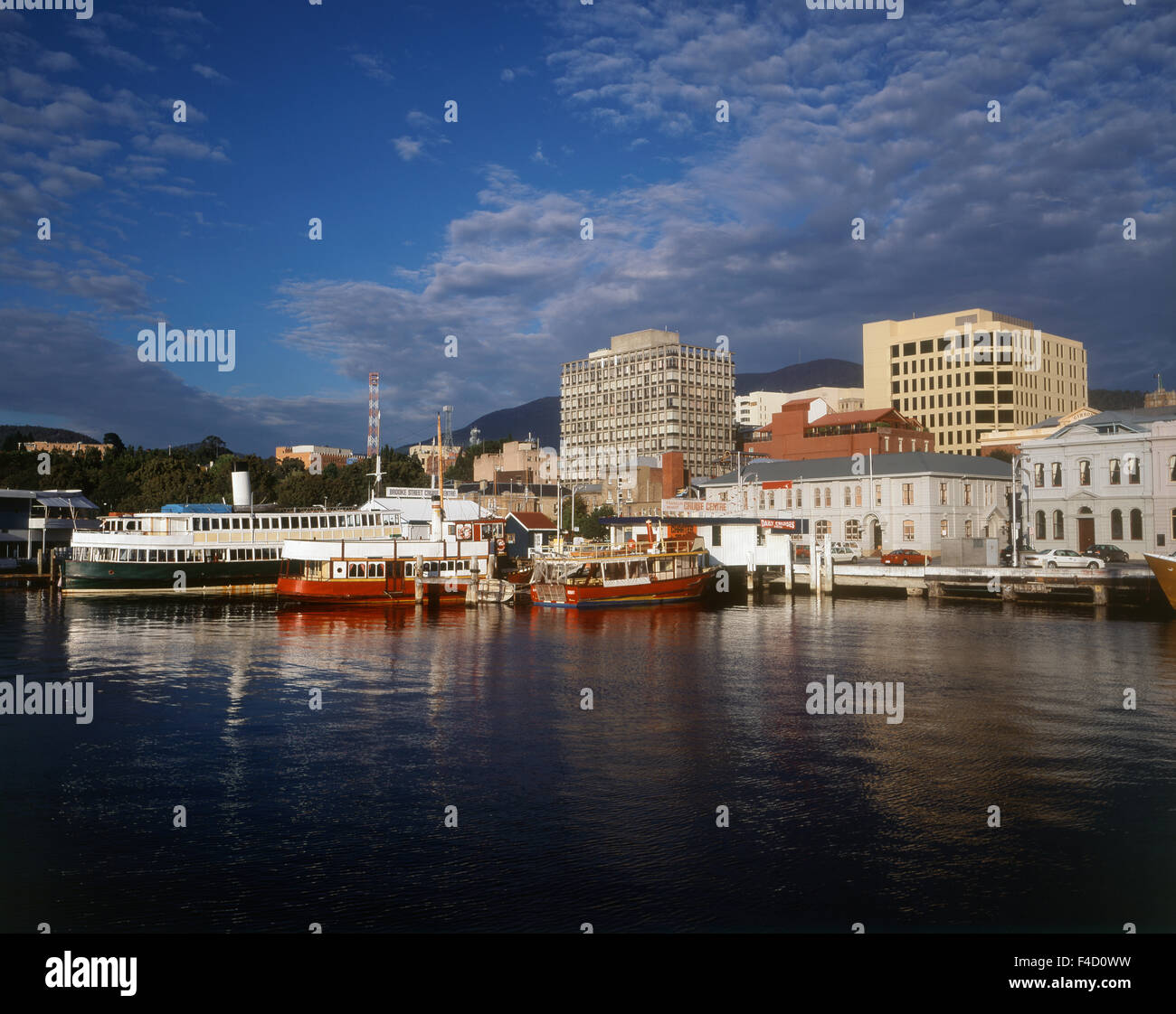 Ferry terminals hi-res stock photography and images - Alamy