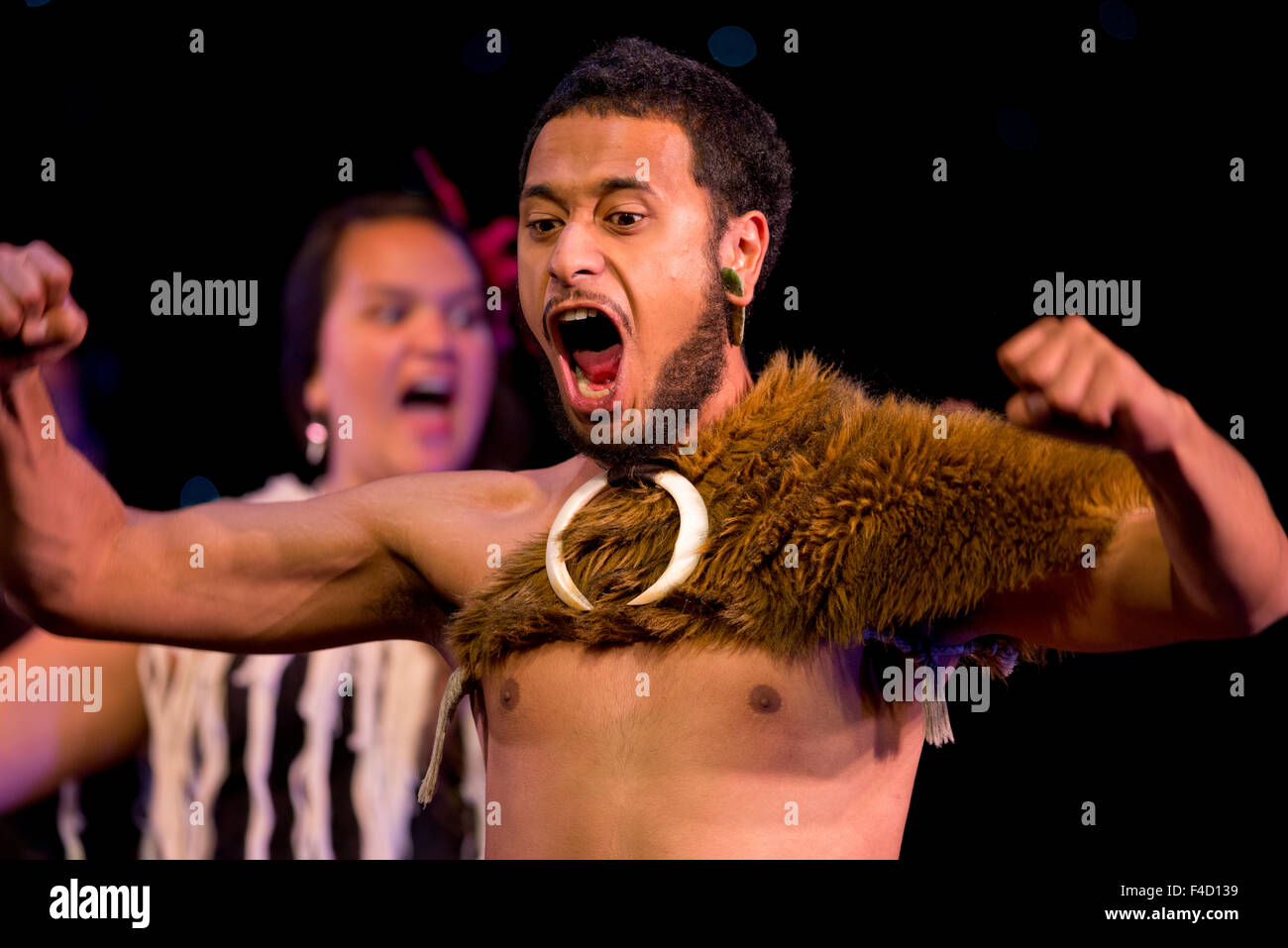 Maori costume woman hi-res stock photography and images - Alamy