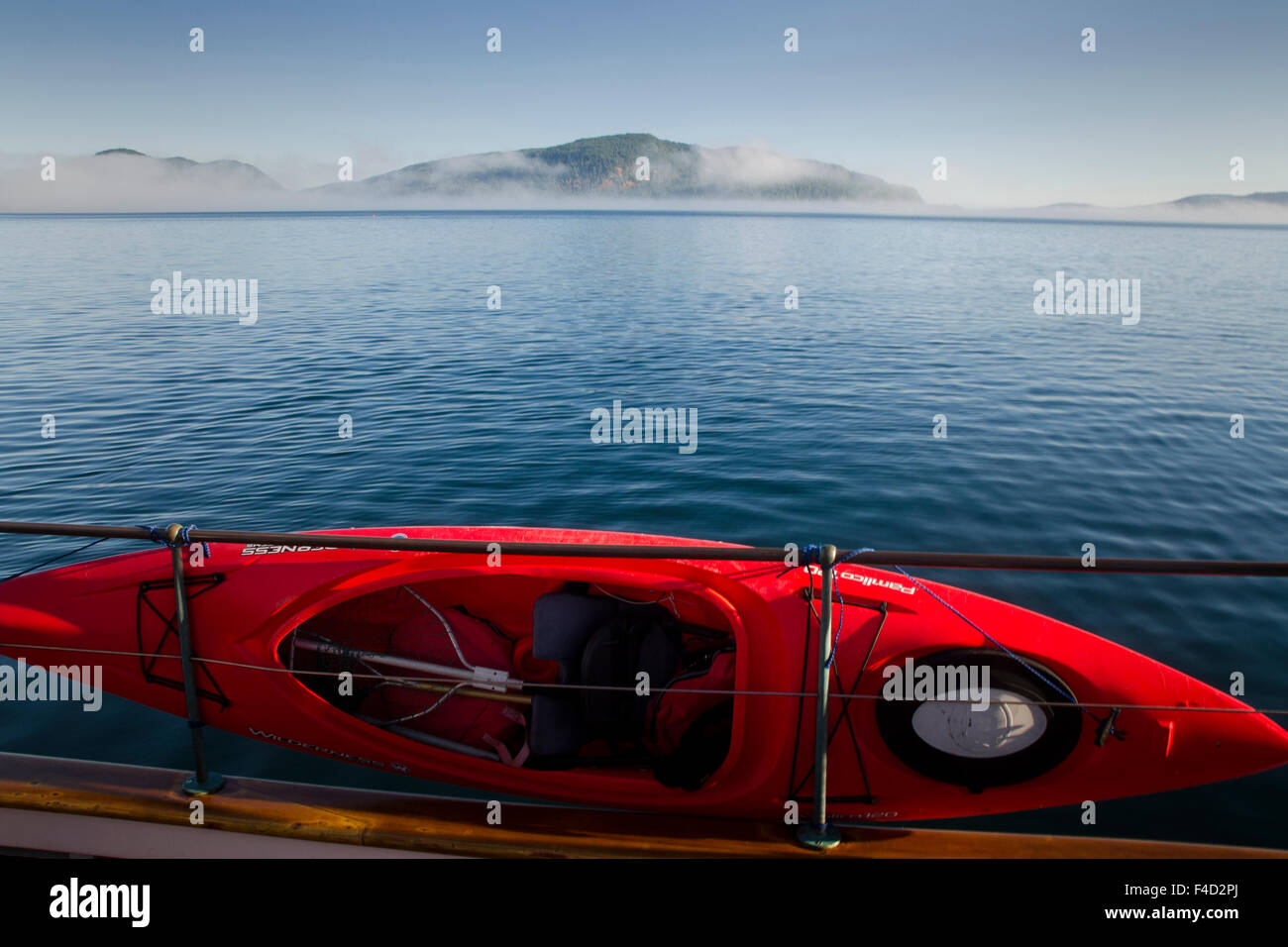 Cruising aboard SV Maple Leaf, Gulf Islands, British Columbia, Canada ...