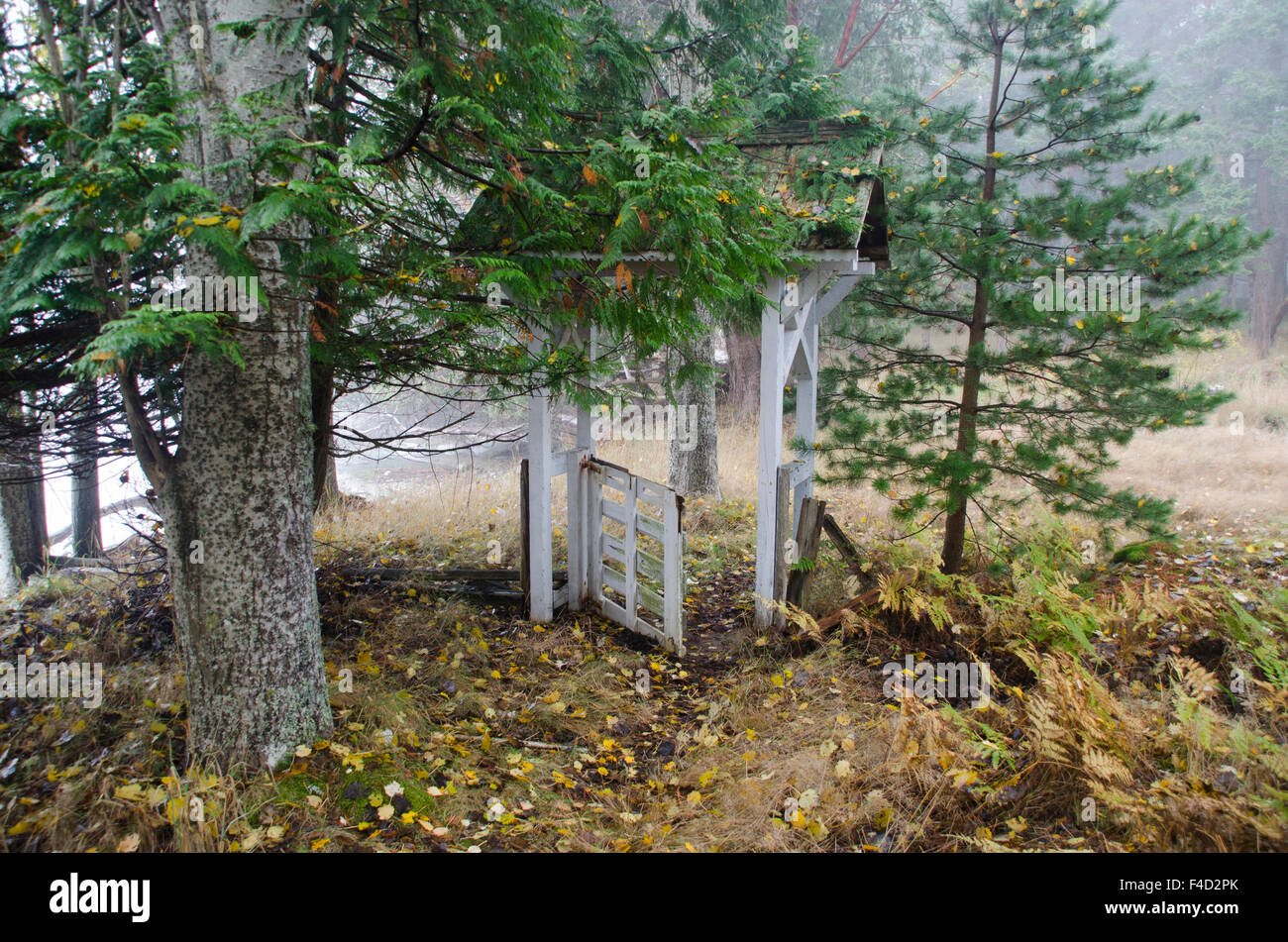 Gate to Nowhere, Tumbo Island, Gulf Islands National Park Reserve ...