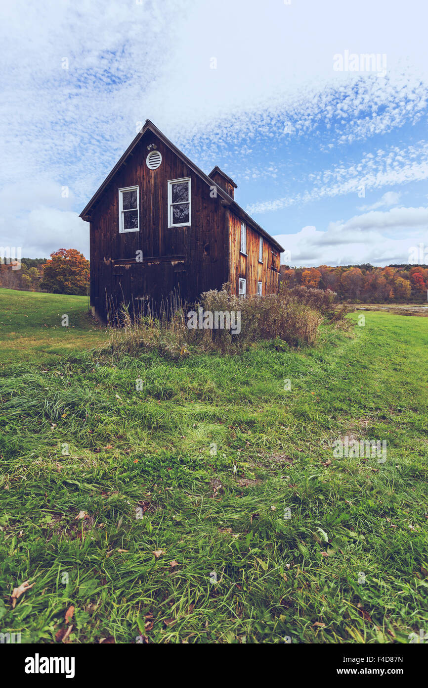 Woodstock vermont fall barn hi-res stock photography and images - Alamy