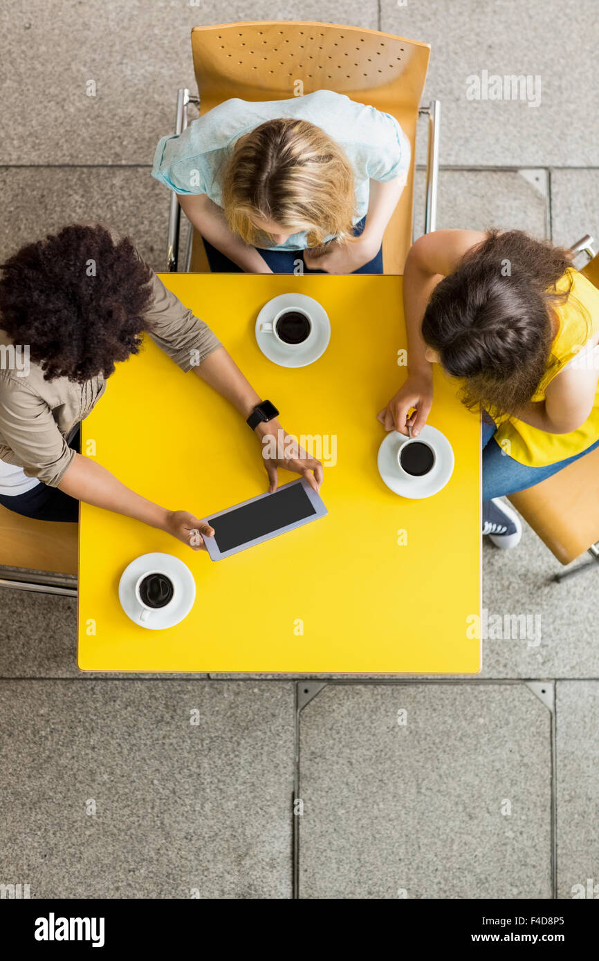 College students studying tablet hi-res stock photography and images ...