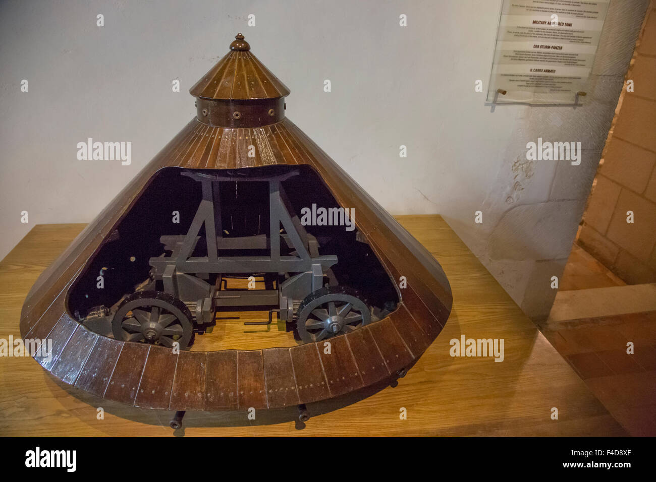 Da vinci tank hi-res stock photography and images - Alamy