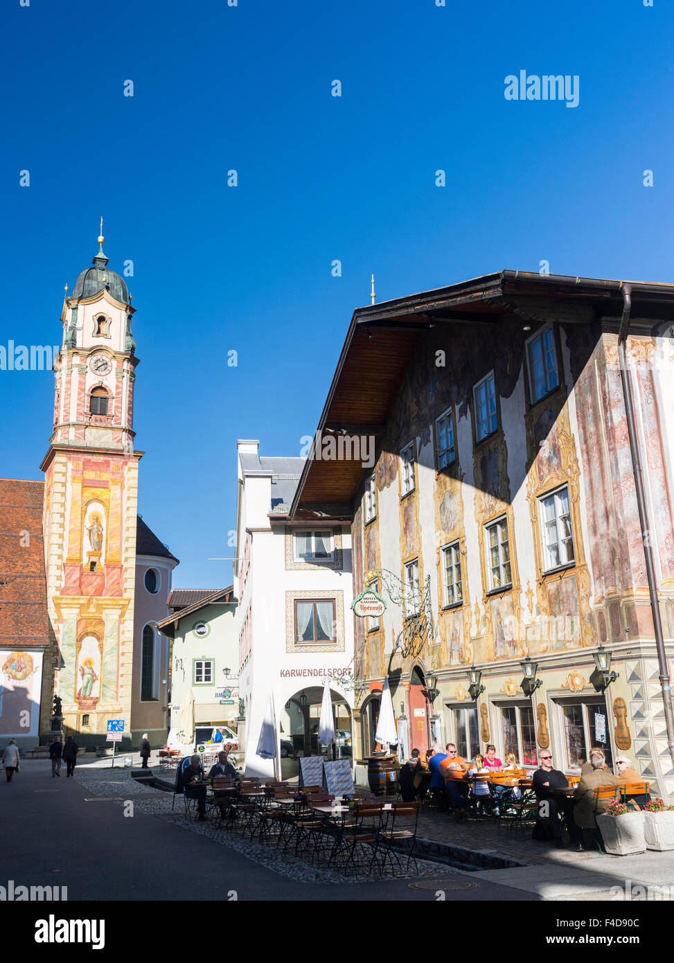 The Old Town of Mittenwald with traditional wall paintings ...