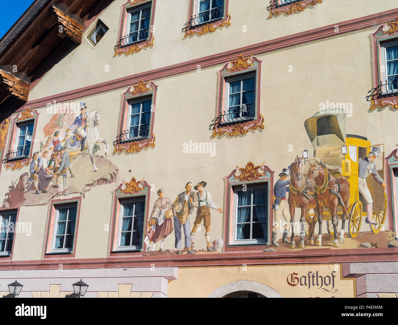 The Old Town of Mittenwald with traditional wall paintings ...