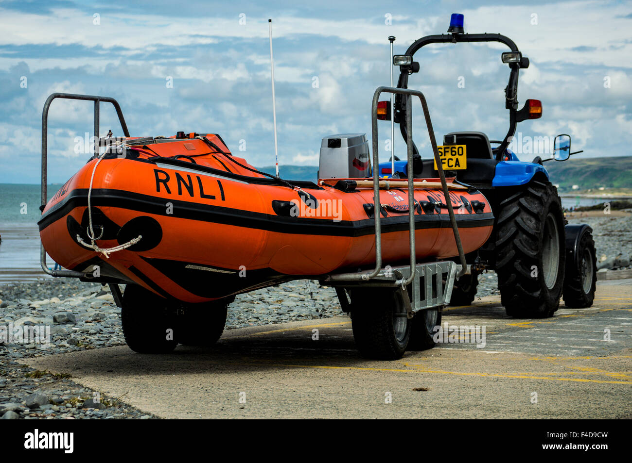 Inshore Lifeboat and tractor at Borth, Ceredigion, Wales Stock Photo ...