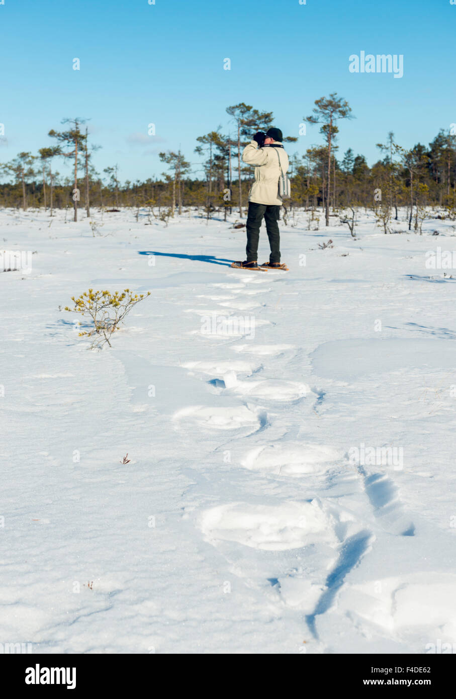 Snowshoe walk hi-res stock photography and images - Alamy