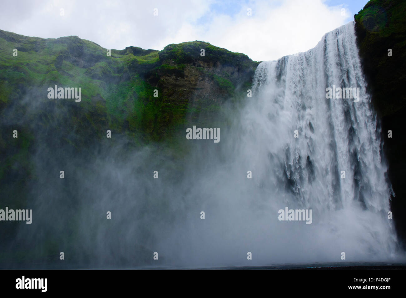 Mist rising from waterfall hi-res stock photography and images - Alamy
