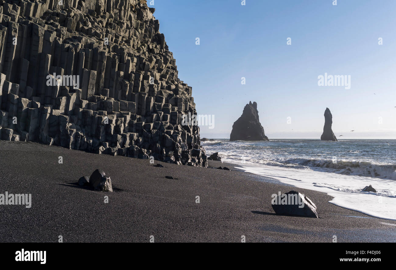 Coast of the North Atlantic near Vik y Myrdal during winter. Beach with ...