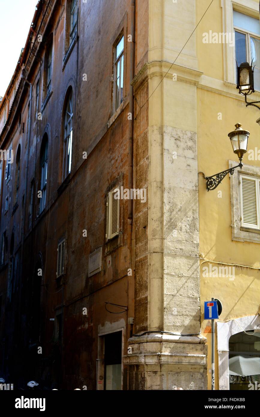 Windows and shadow daylight apartments hi-res stock photography and ...