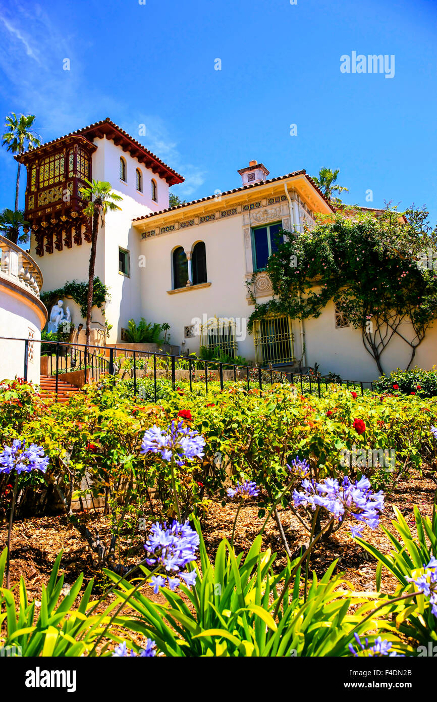 The Hearst Castle building, a pastiche of European architectural styles ...