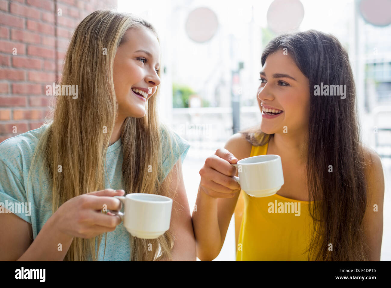College students campus canteen hi-res stock photography and images - Alamy