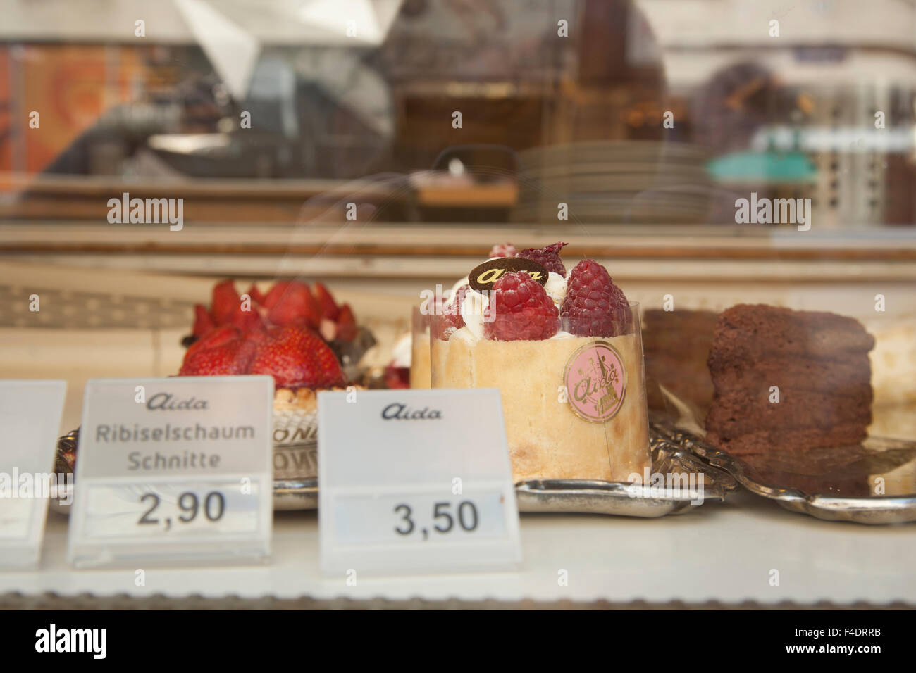 Kaffee Aida Cafe Cakes; Vienna; Austria Stock Photo - Alamy