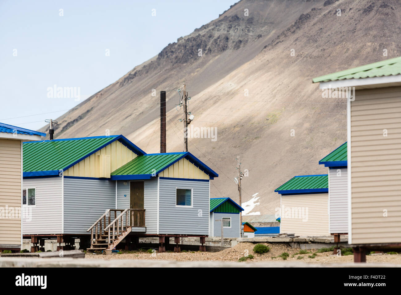 Permafrost russia house hi-res stock photography and images - Alamy