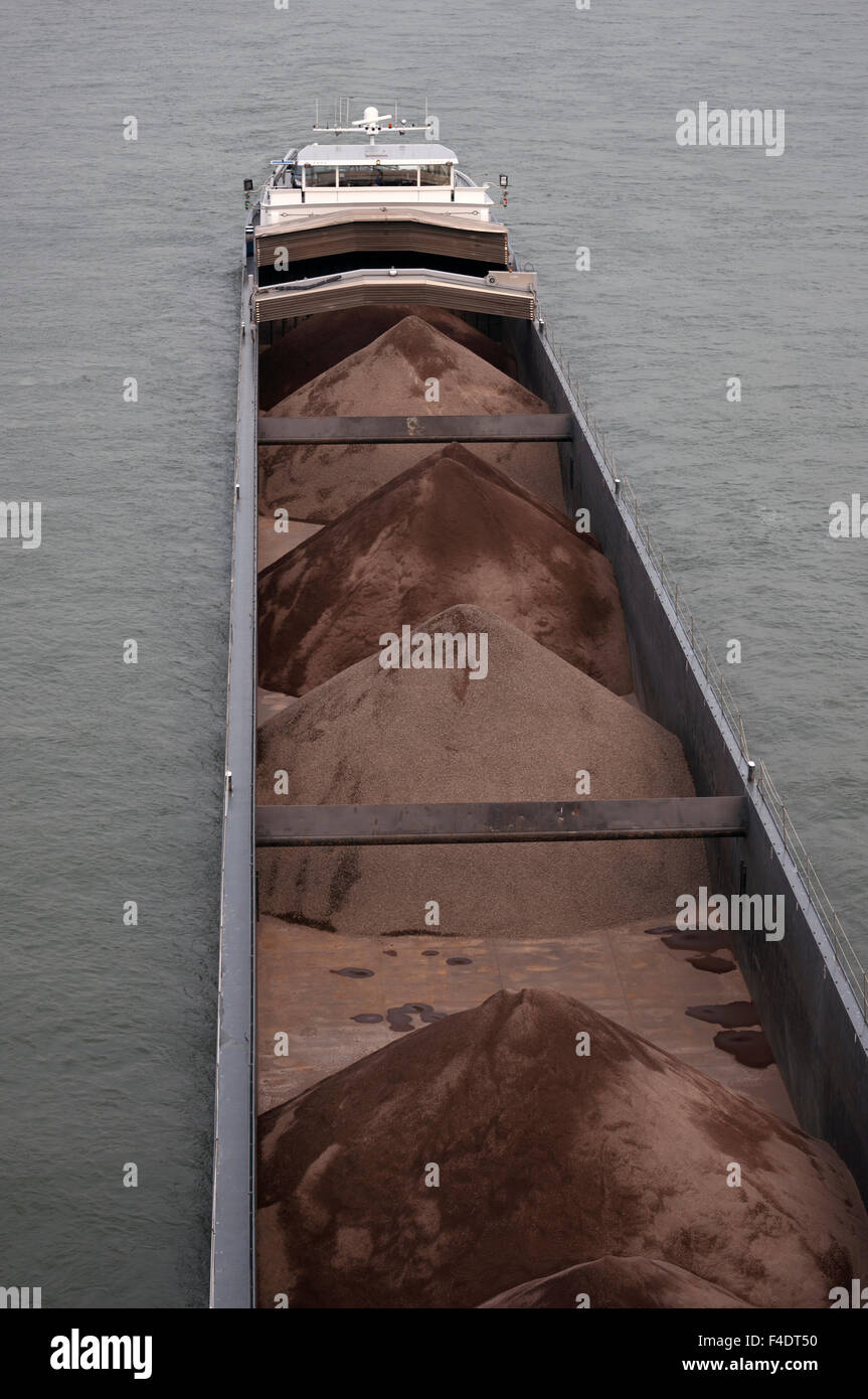 Aggregates cargo hi-res stock photography and images - Alamy