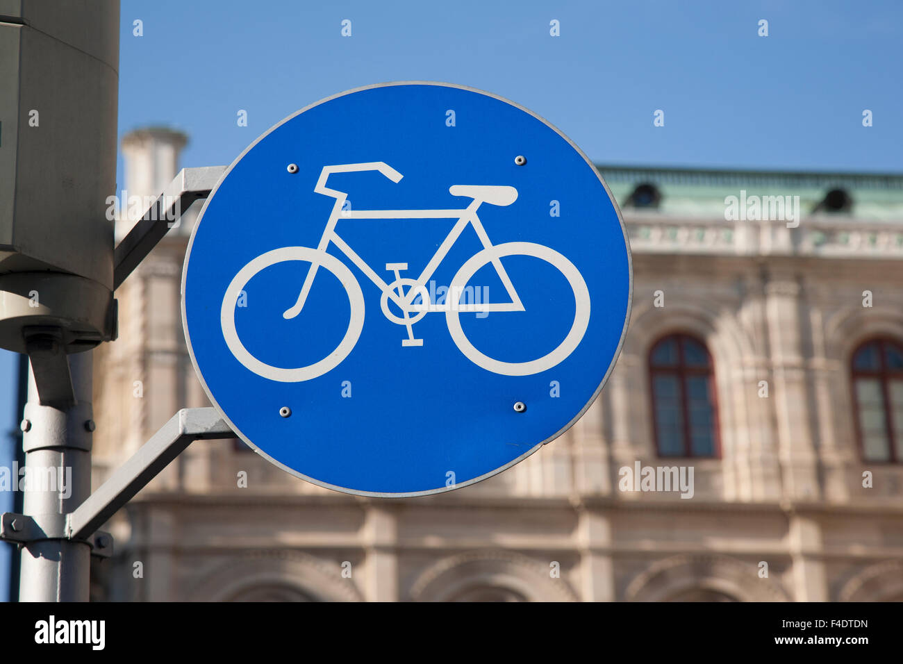 Bike Sign in an Urban Setting Stock Photo - Alamy