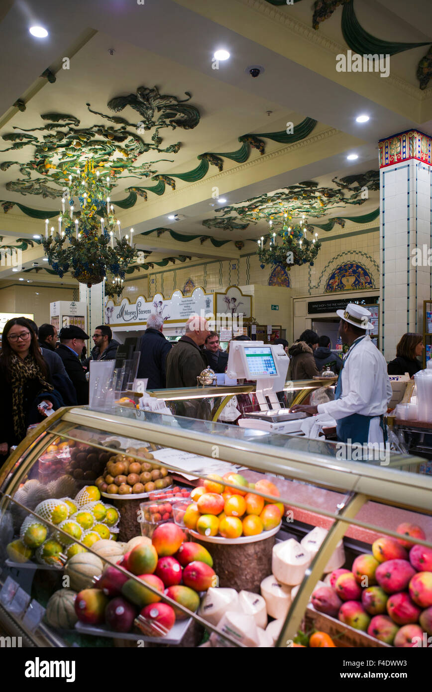 Harrods department store food court hi-res stock photography and images ...