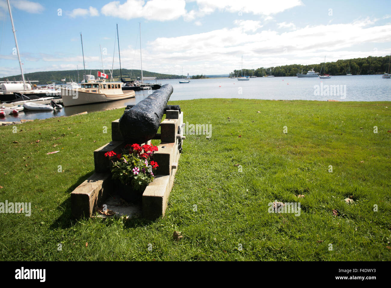 Village of baddeck hi-res stock photography and images - Alamy