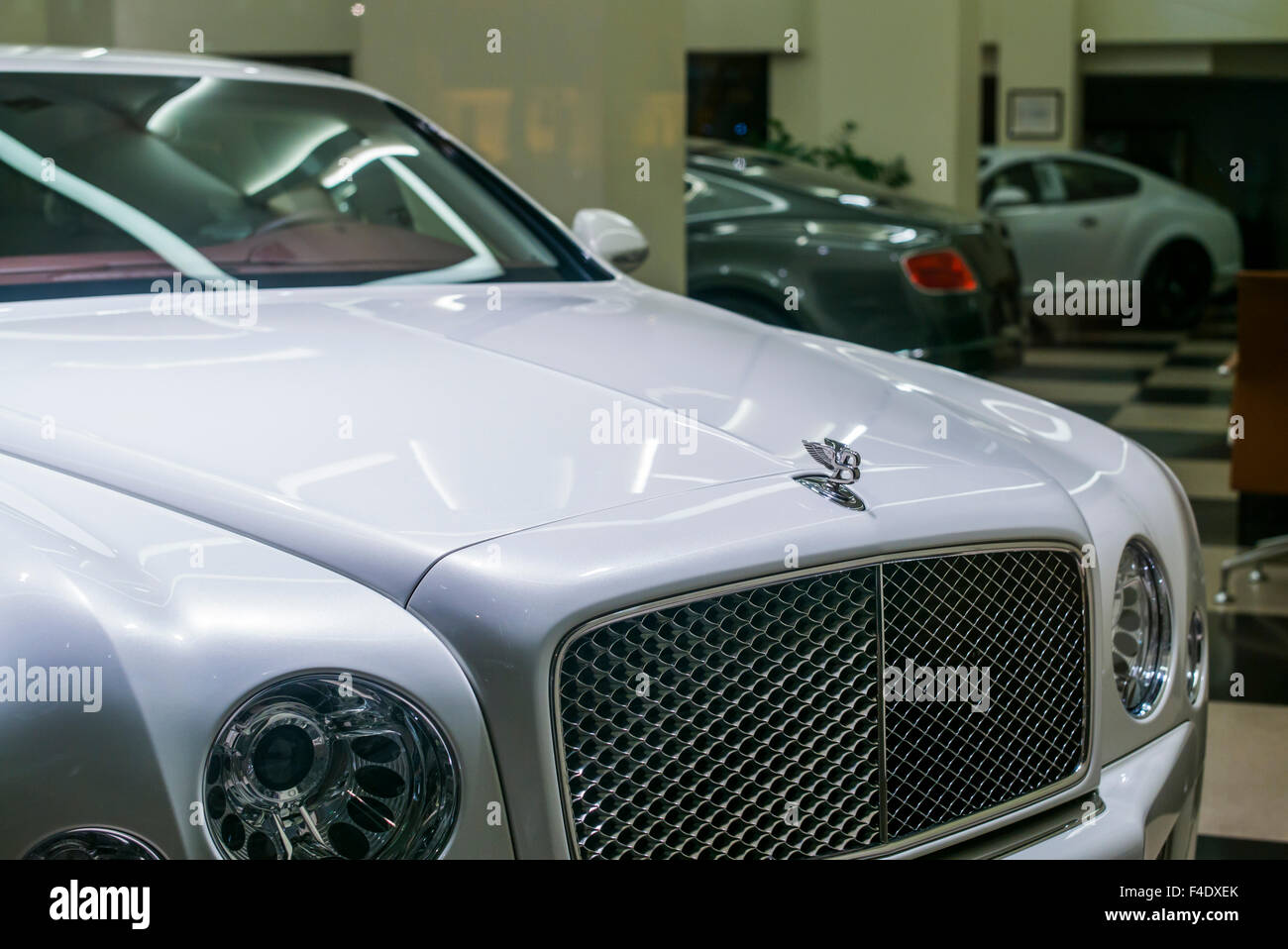 England, London, Mayfair, Bentley car showroom Stock Photo - Alamy