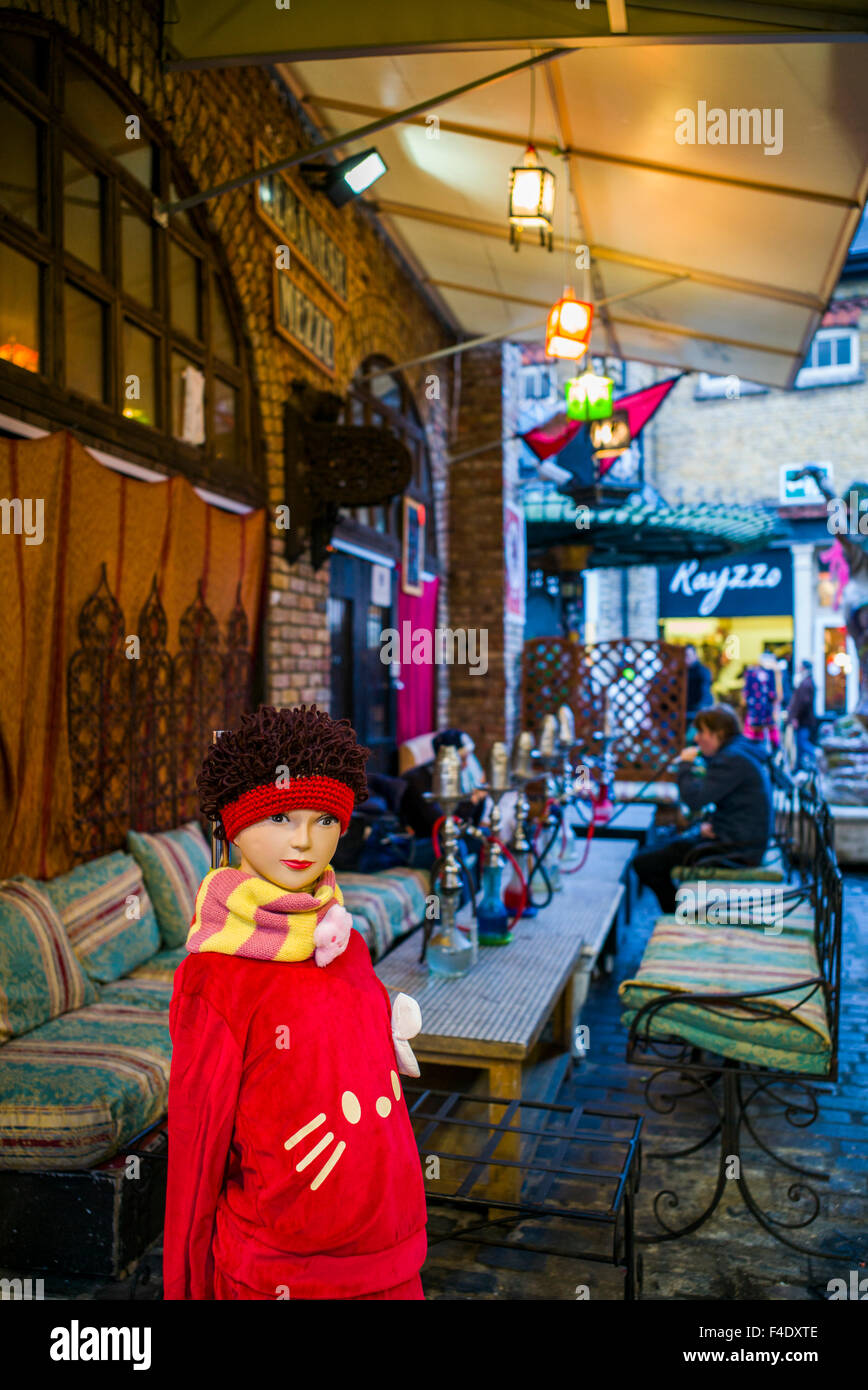 England, London, Camden Market, outdoor shisha water pipe cafe Stock ...