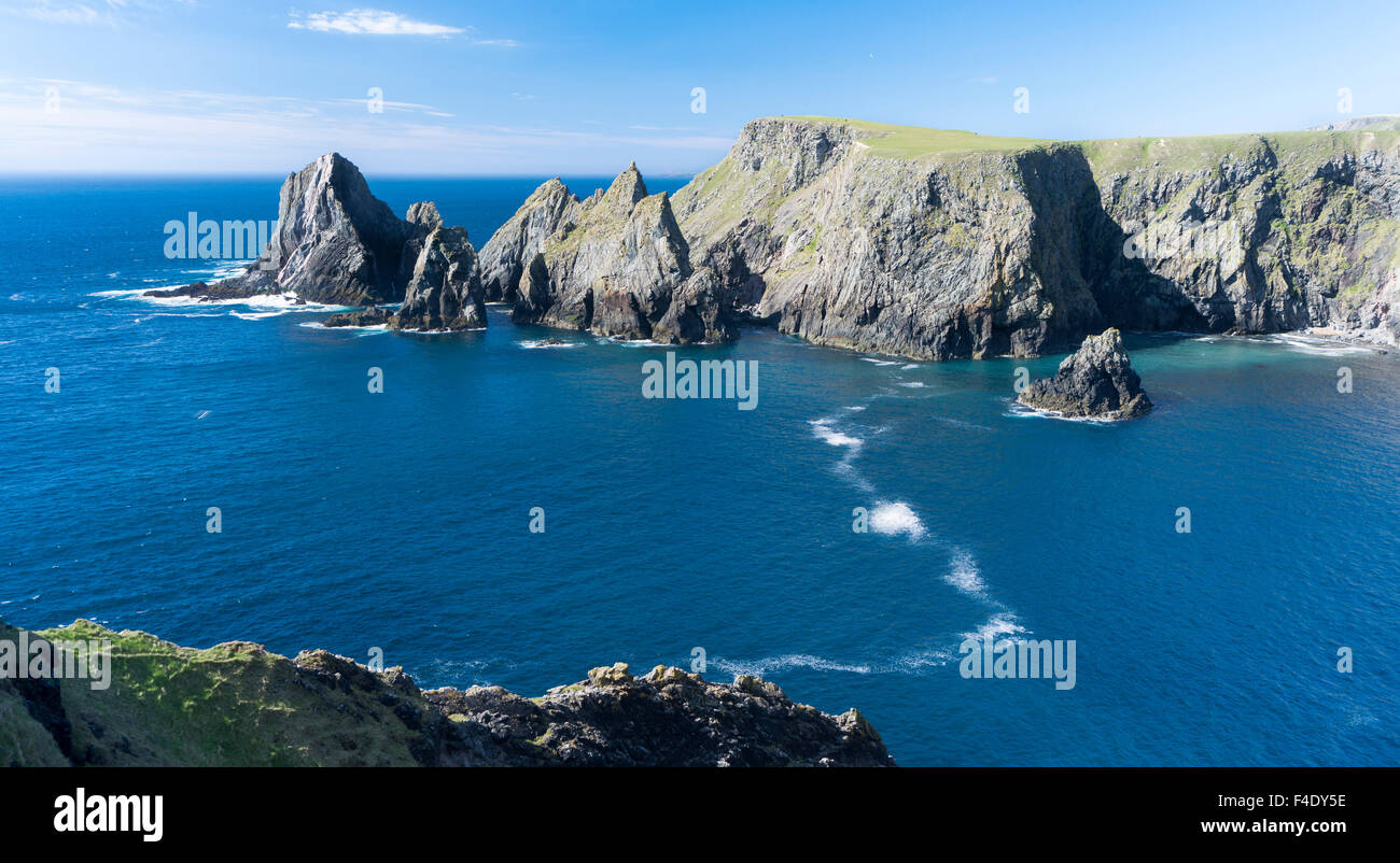 The cliffs between Dale and Huxter close to Sandness Hill. Shetland ...